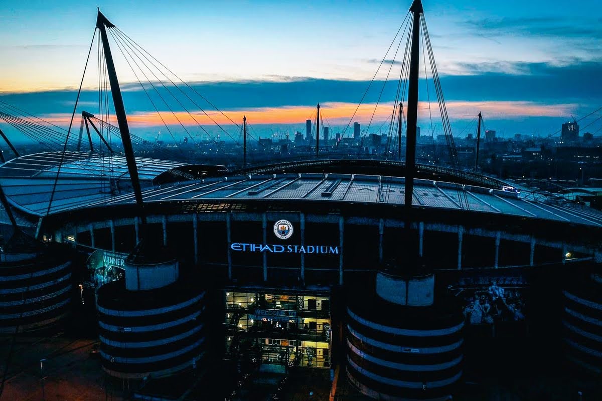Man City Stadium Tour • Save 20-40% Off • Etihad Tour Vouchers